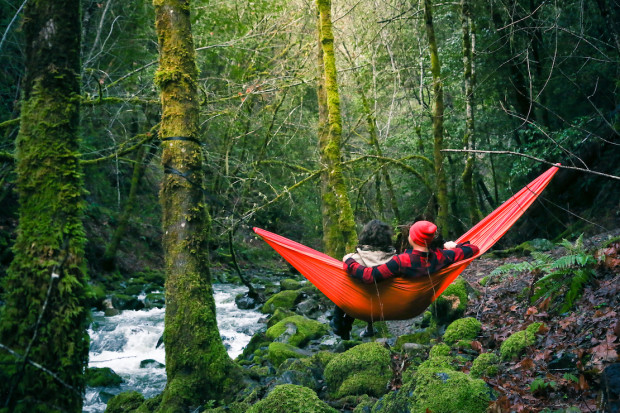[Review] Hobo Hammock - Perfect Camping/Travel Hammock For The Socially ...